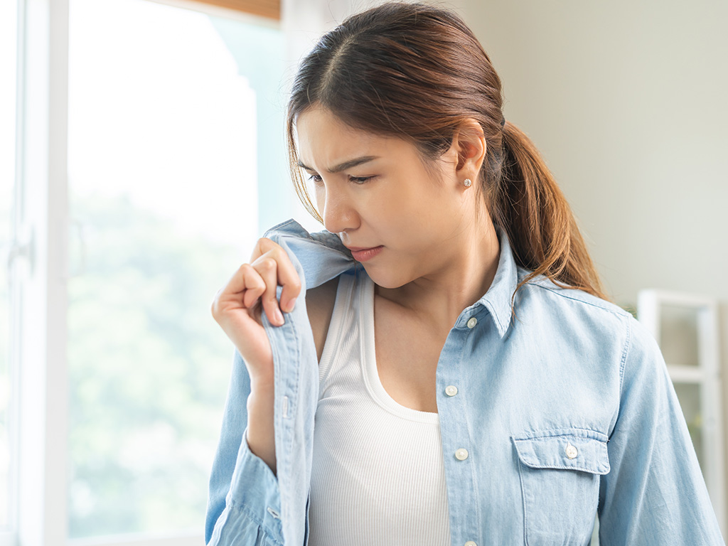 How to Remove Odours from Clothing – Summer Washing Tips - www ...